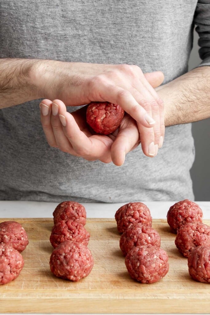 Spicy Meatballs in Tomato Sauce with Mozzarella - Chef Sous Chef